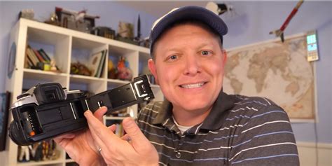 Youtuber Films Mysterious Objects During Eclipse And Leaves Astronomers