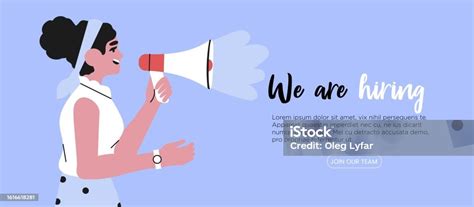 시끄러운 스피커로 외치고 신입 사원 근로자를 모집하는 사람들의 벡터 삽화 우리는 Ui 웹 또는 모바일 앱에 대한 채용 배너 포스터 전단지 또는 랜딩 페이지 개념을 고용하고