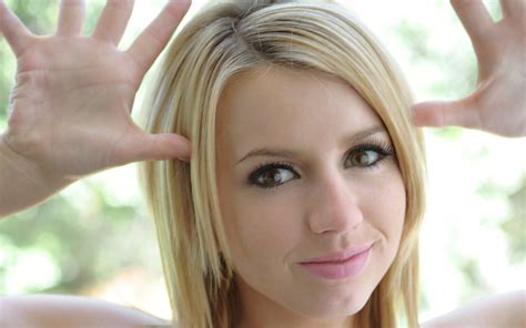 Pictures Of Lexi Lowe