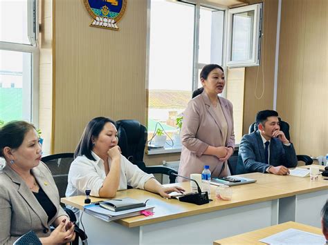 АЙМГИЙН ИТХ ЫН АЖЛЫН ХЭСЭГ ТАРАГТ СУМАНД АЖИЛЛАЛАА