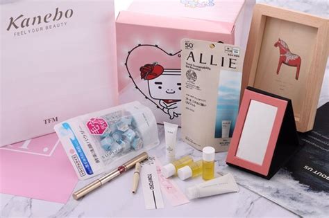 換季週年慶開跑 買氣延燒線上！pchome 24h購物專櫃保養單品銷量成長近2倍 獨創「2 Beauty 4 美妝盒」105獨家限量開賣