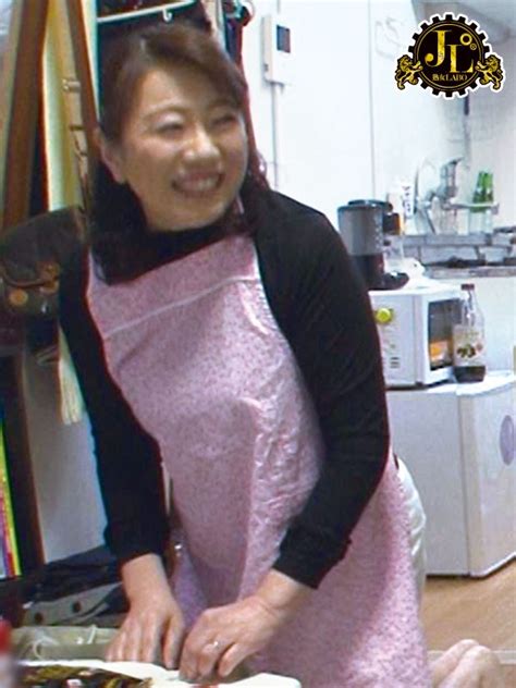 巷で噂の「おばさんレンタル」サービス19 性格よし子な優しいおばさんの人柄につけ込んでどこまでやれるか試してみた結果中出しセックスまでやらせてくれた！！｜エロ動画・アダルトビデオ｜fanza動画