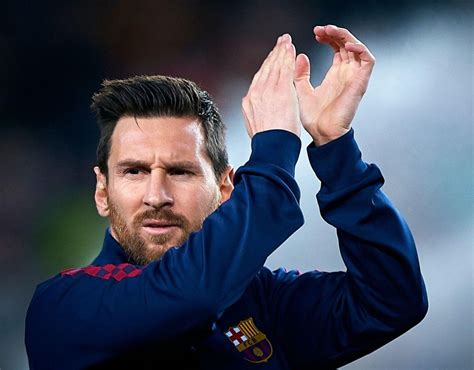 مسی لوگوی بارسلونا را خالکوبی کرده است عکس بارسانیوز