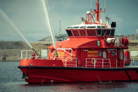 SpÉcial Bmpm 2 — À La Découverte Du Bataillon De Marins Pompiers De