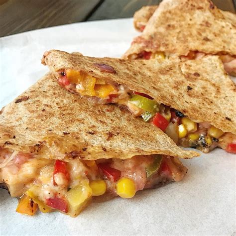 Loaded Southwest Quesadilla🌮 Tacotuesday 🌯 Stuffed Quesadillas