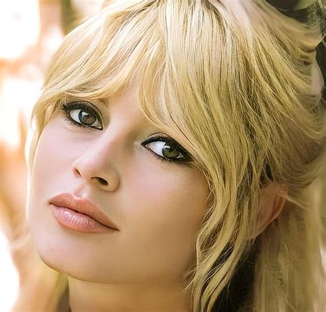Worlds Most Beautiful Women Anythinggoes