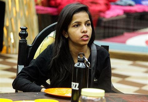 Dhinchak Pooja Sex Tape R Bakchodi