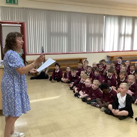 Holy Trinity Rc Primary School Brierfield Library Visits