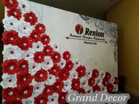 Источник интернет Декорации Бумажные цветы Цветы своими руками