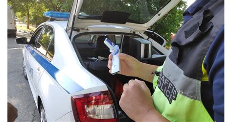 В Добрич е задържан дрогиран шофьор който при проверката предава още 0 59 грама амфетамин