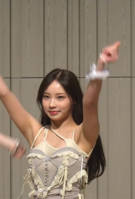 리센느 원이 넓적겨 볼거리 윤아저장소 Kgirlsnet