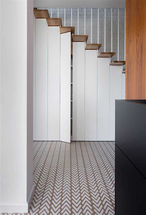 Design Detail Patterned Flooring Helps To Define Areas In This House