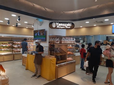 호치민1군 대중적 맛의 일본식 빵집 야마자키yamazaki 타카시마야 백화점 지하 익숙한 맛의 빵집 네이버 블로그