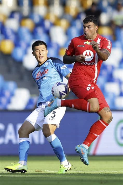 나폴리 김민재 2경기만에 데뷔골 만점 수비는 덤 파이낸셜뉴스 나폴리 김민재 2경기만에 데뷔골 만점 수비는 덤 파이낸셜뉴스