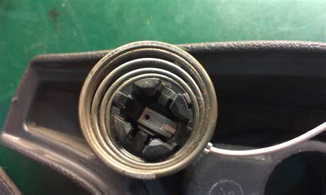 ВАЗ 2107 Кнопка клаксона на руле — Lada 21074, 1,6 л, 2009 года ...