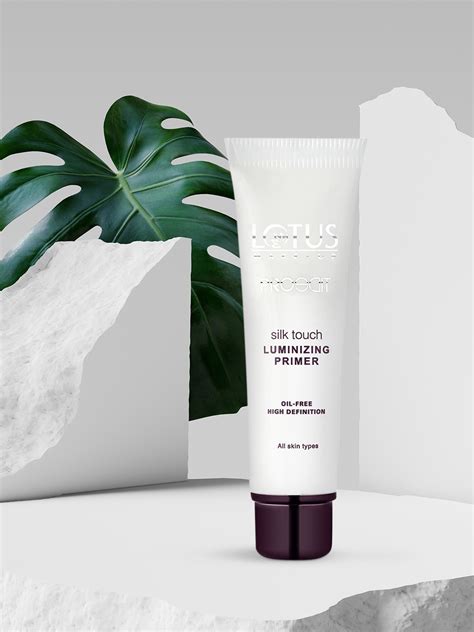 Buy Lotus Herbals Sustainable Proedit Silk Touch Luminizing Primer 20 G