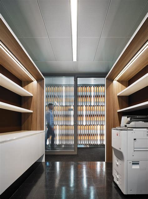 Bands Of Glass Wrap Fbi Technology Building In West Virginia By Som