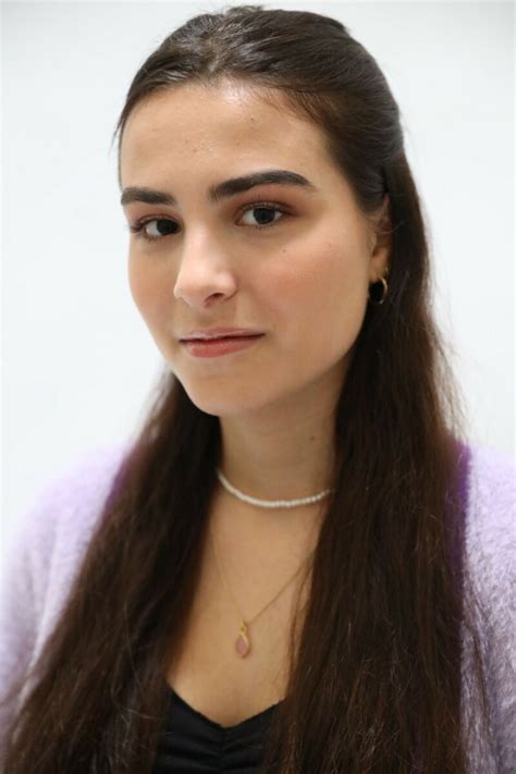 Zaza Casting Model Chalisa