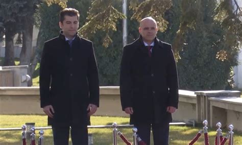 ВИДЕО Церемонијален пречек на бугарската владина делегација Слободен печат