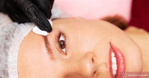 Microblading Vs Ombré Powder Brows Black Bloom Studio