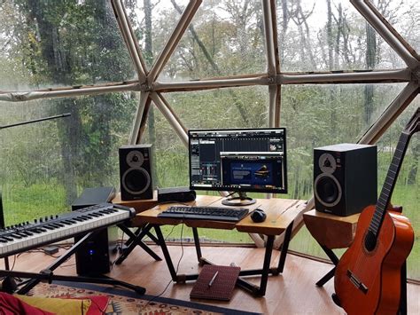 مدیریت هنری استودیو تا کنسرت آهنگسازی تنظیم موسیقی در تهران