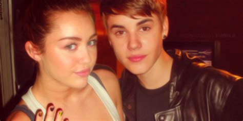 Miley Cyrus Headers Tumbex