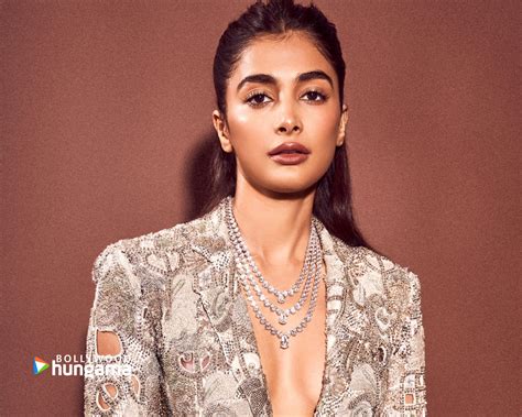 Pooja Hegde Wallpapers Pooja Hegde 2 191 Bollywood Hungama