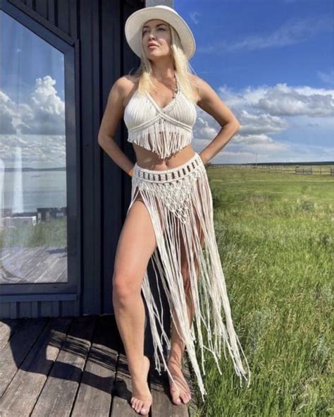 Костюм — ціна 1500 грн у каталозі Довгі сукні Купити жіночі речі за доступною ціною на Шафі