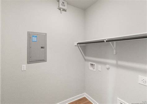 445 Cross Barn Blvd Buda Tx 78610 For Sale 651500 Mls