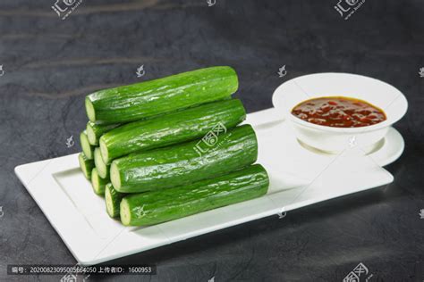 乳瓜沾酱 中国菜系 食品餐饮 摄影素材 汇图网www huitu