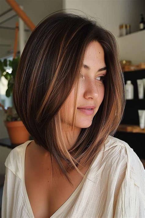 45 Trendy Short Layered Haircuts For Women Chic Easy And Versatile 2024