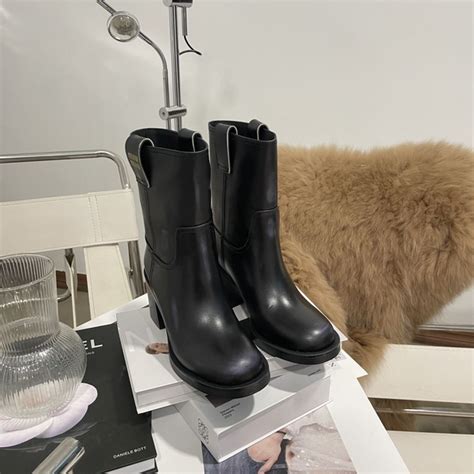 Ботильоны Miu Miu Арабески морей купить с доставкой по выгодным ценам в интернет магазине