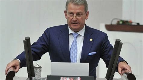 Haluk Pekşen Kimdir Nereli Kaç Yaşında Ve Neden Öldü Haluk Pekşenin Asıl Mesleği Ne Onedio