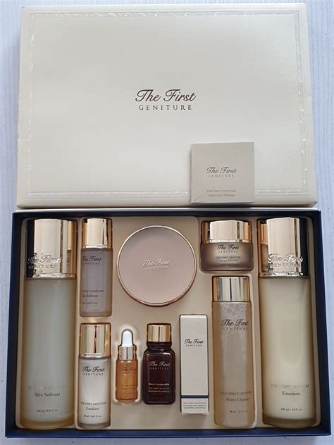 Ohui O Hui ийн The First Geniture 3 тай сет Арьс арчилгааны энэхүү сет нь дэлхийд алдартай Cha