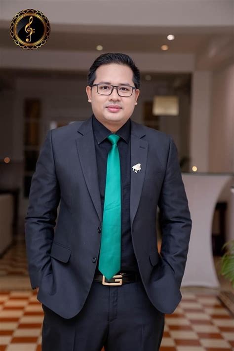 សម្លេងពីរោះទាំង៣ ឧកញ៉ា ខេមរៈ សិរីមន្ត ពោលពាក្យសរសើរបងប្អូន ម៉ម សំនៀង បែបនេះ Khmerload