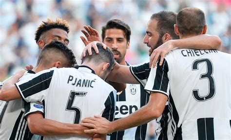 Juventus Sassuolo 3 1 Le Pagelle Dei Bianconeri Con Khedira Tutto
