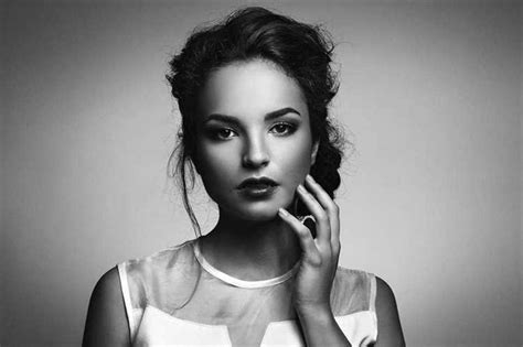 Florena Xxx Know Her Biography Age Height Figure And Net Worth Bio Famous Com