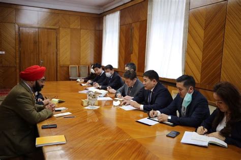 М П Сингх Энэтхэг Улс Монгол Улсаас коксжих нүүрс авах боломжтой