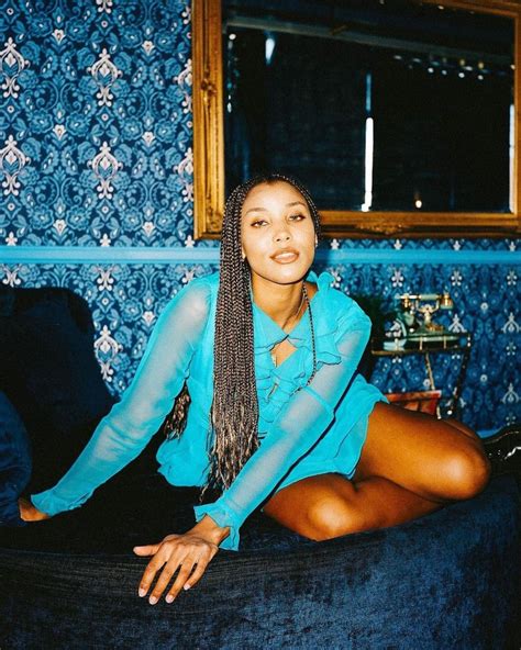 Picture Of Sasha Fox