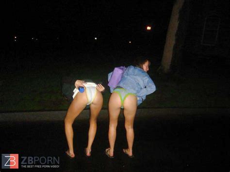 Observe Through Upskirts Displaying Nipple Glide Ect Zb Porn