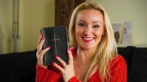 Lizzy Lamb Facts Bio Career Net Worth Aidwiki