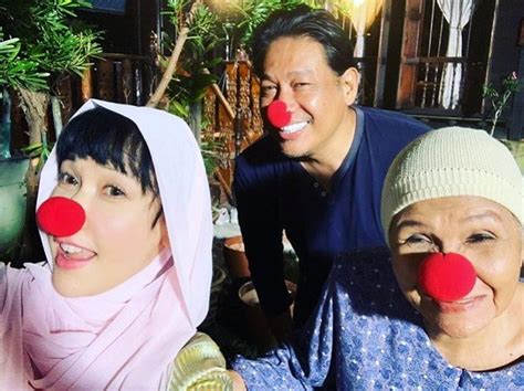 Usia Sudah 49 Tahun Nasha Aziz Dipuji Maintain Cantik Dan Muda