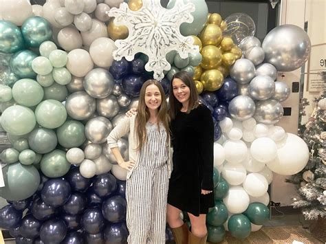 Balloon Babes Every Moment Events