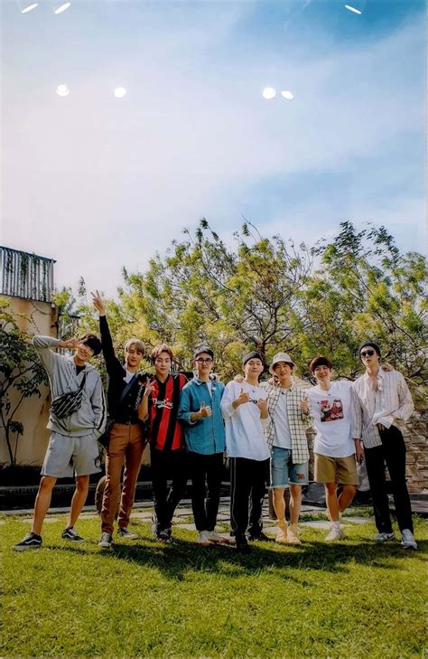 Pin Oleh Clxvyl~ Di E X O Exo Selebritas Gambar Pacar