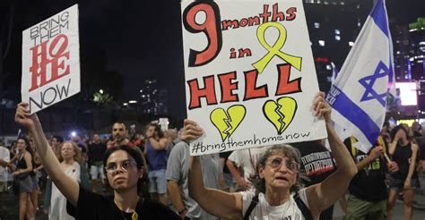 Gaza War Israeli Protesters Block Highways Call For Ceasefire To