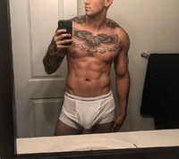 Photo Aaron Snow Hung LPSG