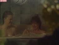 Naked Jonna Arb in Lösa förbindelser