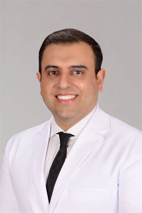 Nader Karimi Roseman Dental