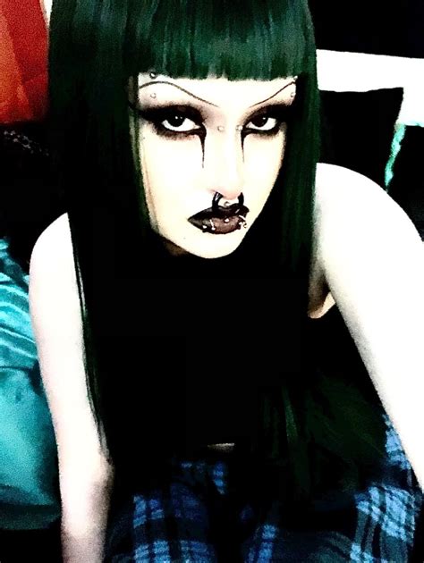 Pin By On Makeup Inspo Gothic Makeup Makeup Obsession Swag Makeup