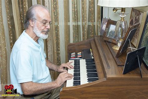 اولین مصاحبه بهزاد جوانبخش بازیگر تاراج بعد از 35 سال فرش قرمز